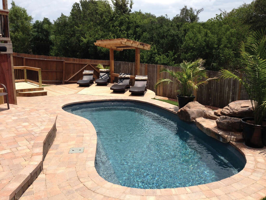 The Tuscany | Paramount Pools | Kentucky Inground Fiberglass Pool ...
